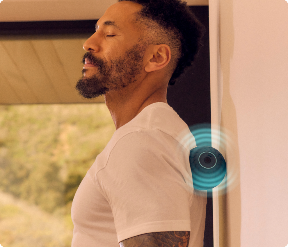 WaveSolo | Vibrating Ball Roller for Soreness & Recovery | Therabody UK